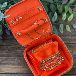 eNewton Jewelry – Monogramme No. 29